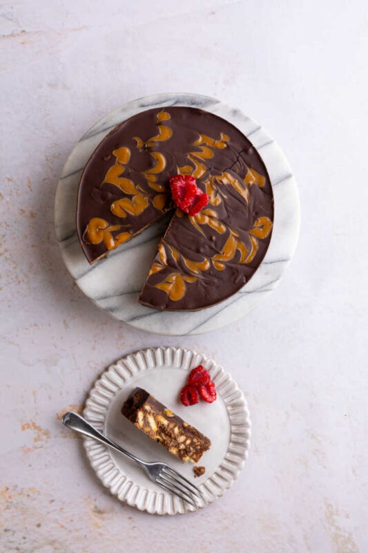 Large Celebration Cakes – Mortons